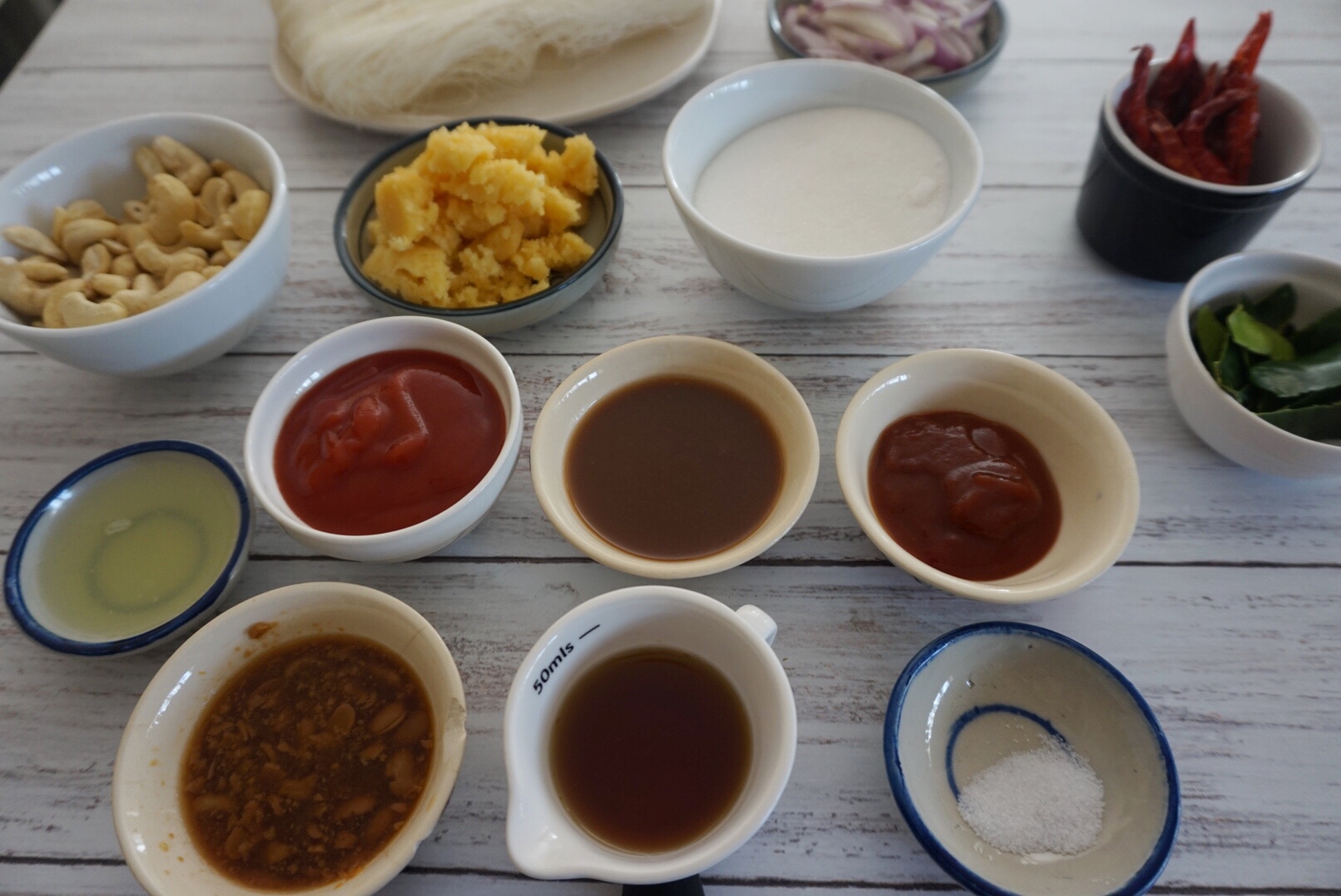 Crisp Fried Noodle : Mee Krop – Charinya's Kitchen